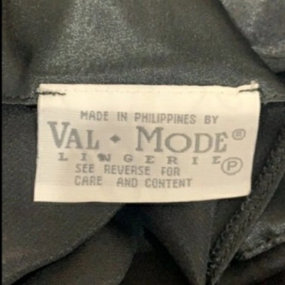 Val Mode | Intimates & Sleepwear | Vintage Val Mode Satin Negligee ...